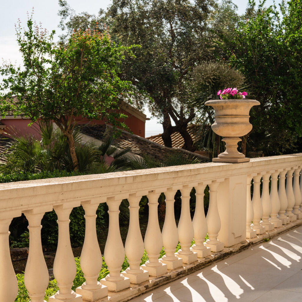 Mon Repos Restaurant | Corfu Imperial Luxury Hotel